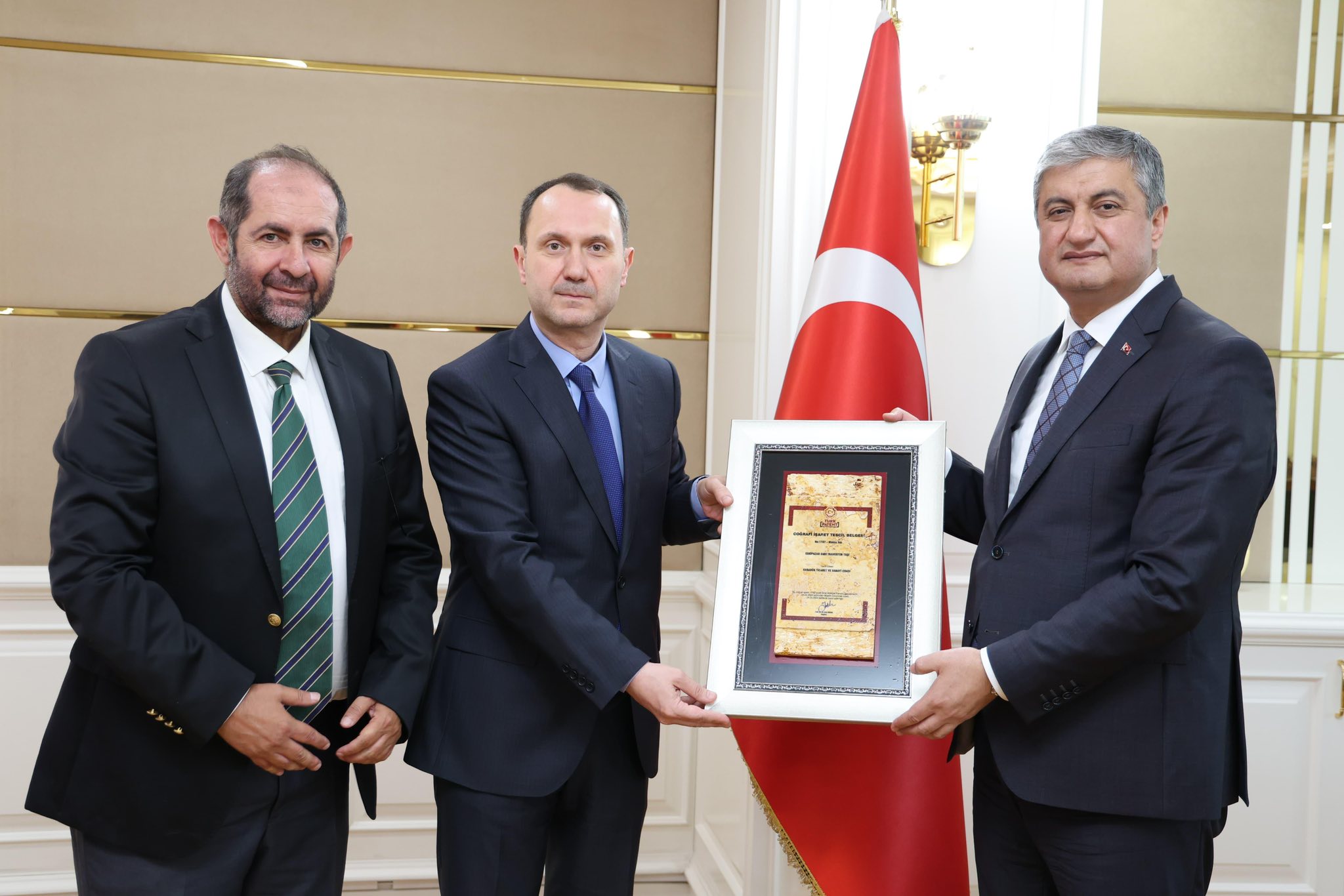 ÇAPRAZ VE KÖKSAL’DAN VALİ YAVUZ’A ZİYARET! – Karabük Ajans